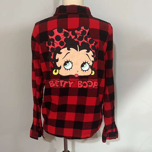 Betty Boop | Tops | Betty Boop Buffalo Plaid Flannel Top Womens Sz S ...